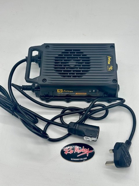 SURRON LIGHT BEE BATTERY CHARGER 8Kw - Rev Monkey